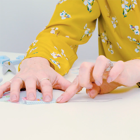 How to turn out a sharp corner with thread – Sew Over It